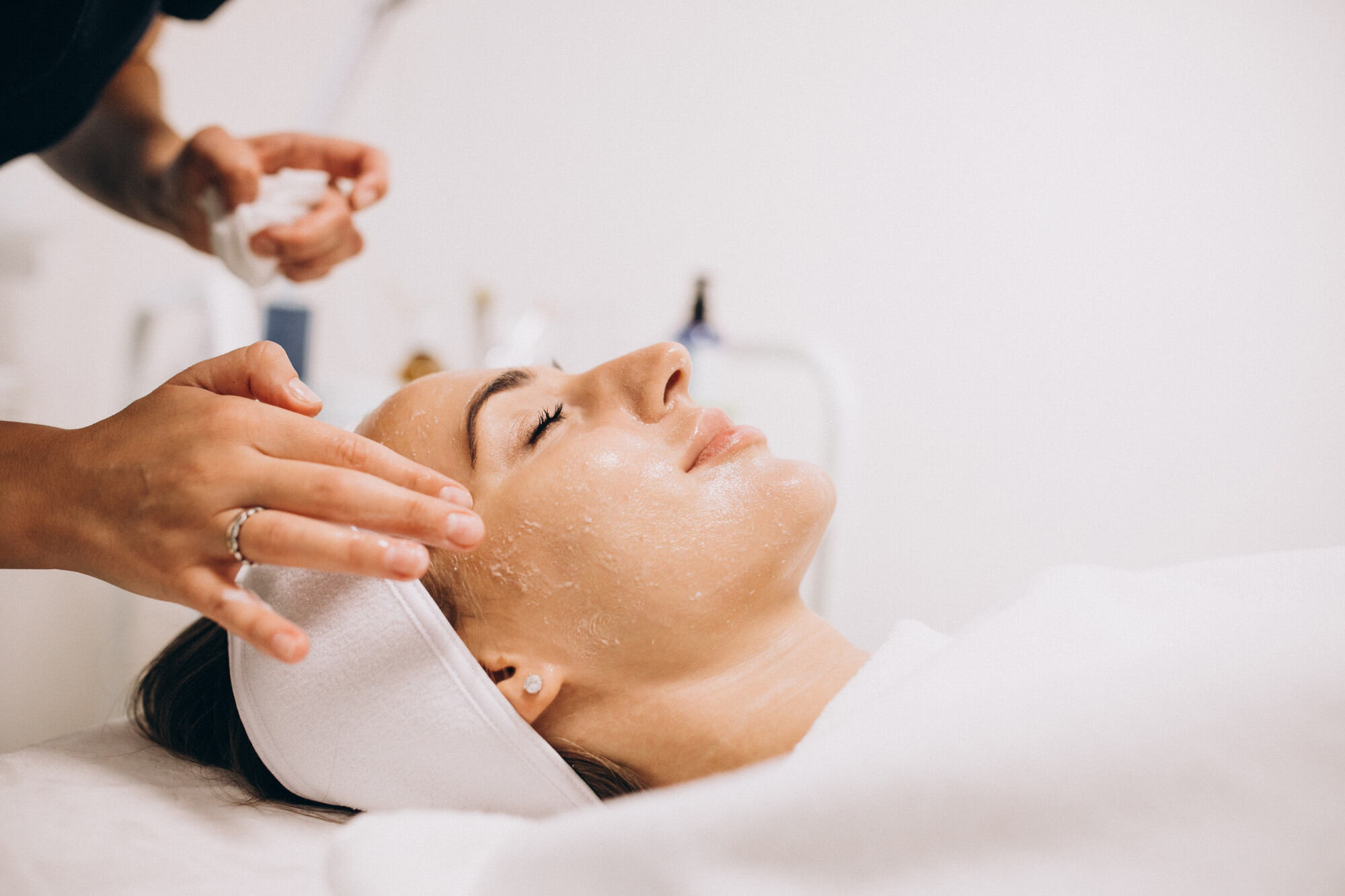 Why Exfoliation Matters and How It Benefits Your Skin :: Fitie :: Articles