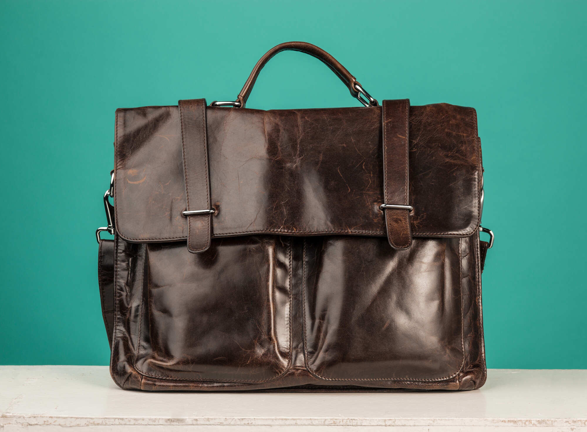 Choosing the Perfect Leather Bag: Your Guide to Quality :: Fitie ...