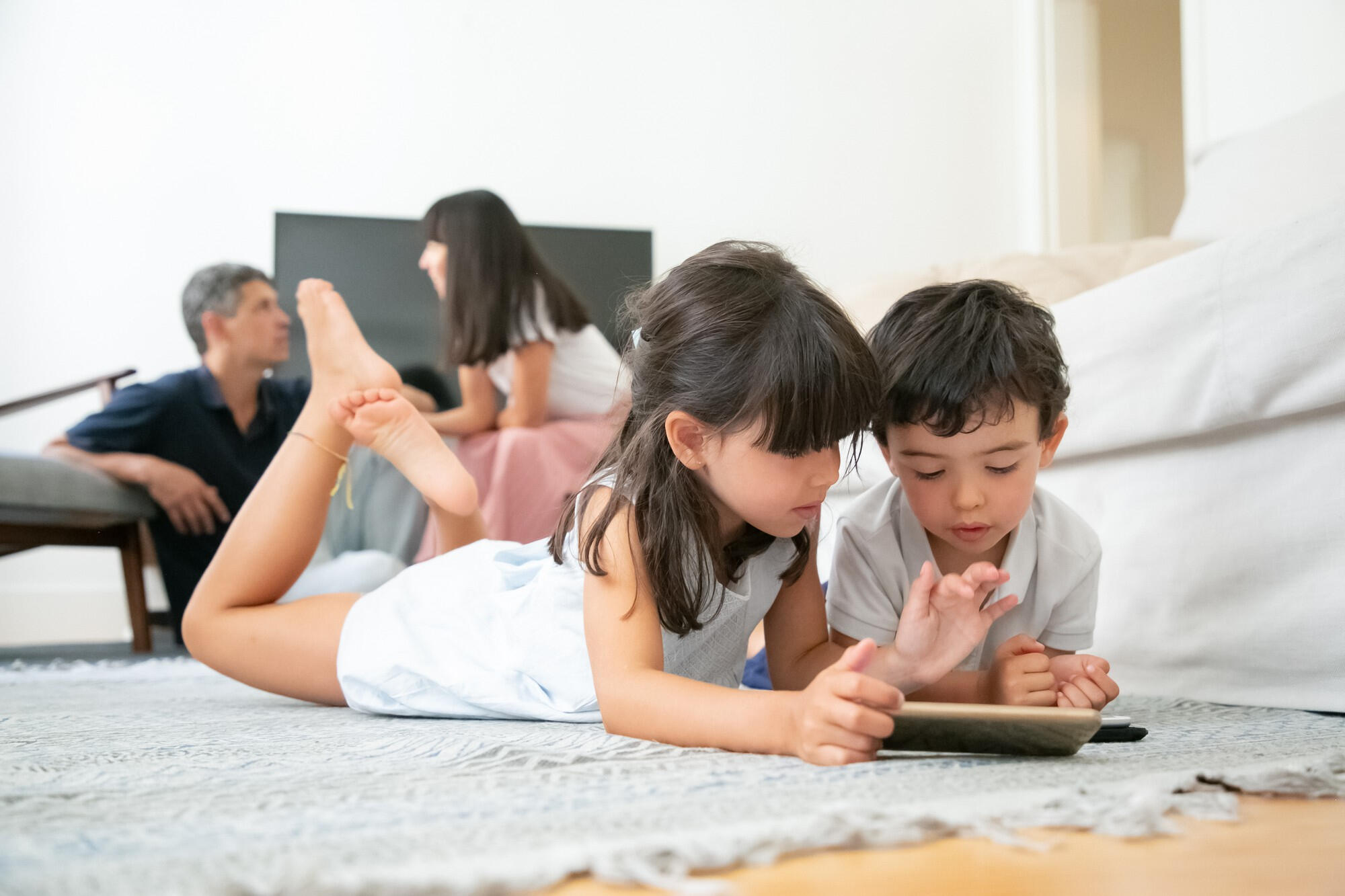 Effective Strategies to Overcome Gadget Addiction in Children :: Fitie ...