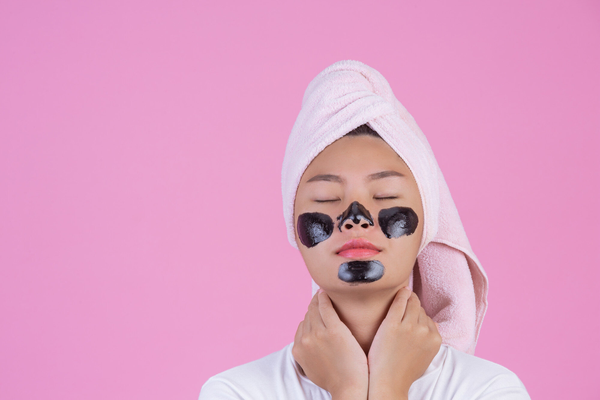 Blackheads and Whiteheads: Causes, Differences, and How to Deal with ...