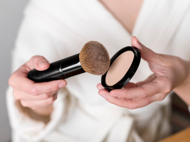 Perbedaan Compact Powder, Pressed Powder, dan Two-Way Cake :: Fitie ...